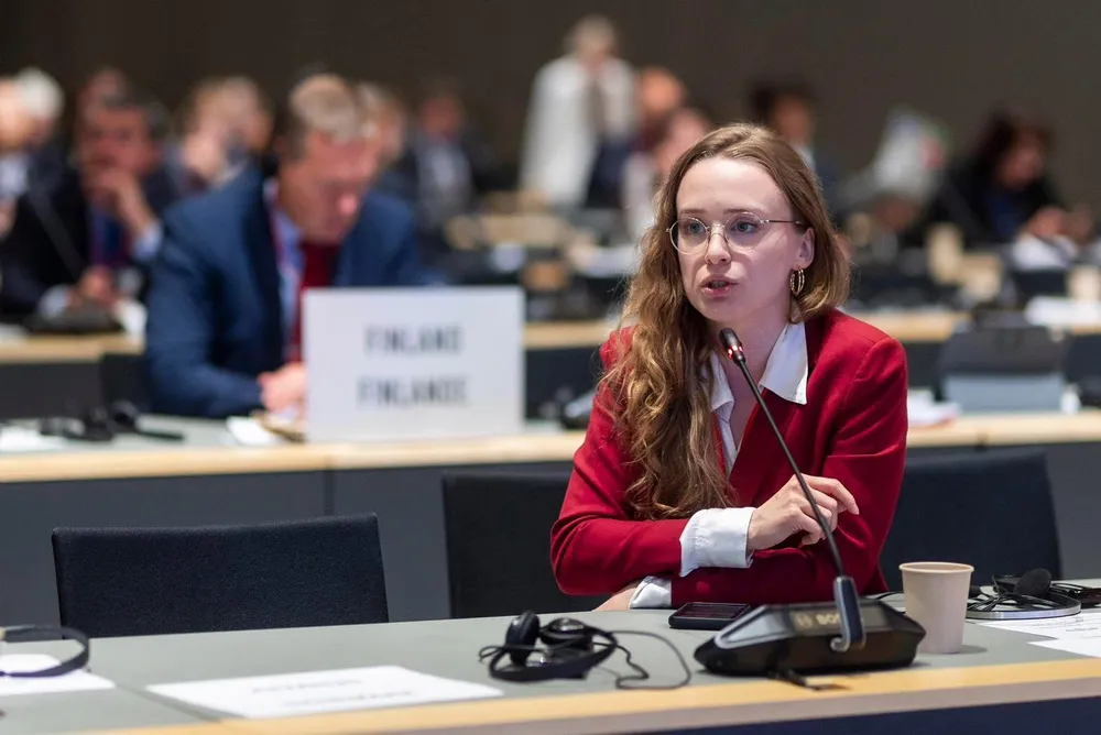 La Groenlandia decide da sola - L'intervista ad Aki-Matilda Høegh-Dam ...